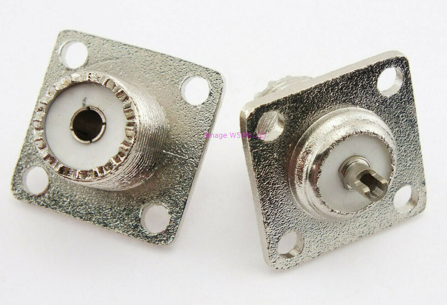 Workman LT-34 UHF SO-239 Female 4-Hole Chassis Coax Connector | Dave's ...